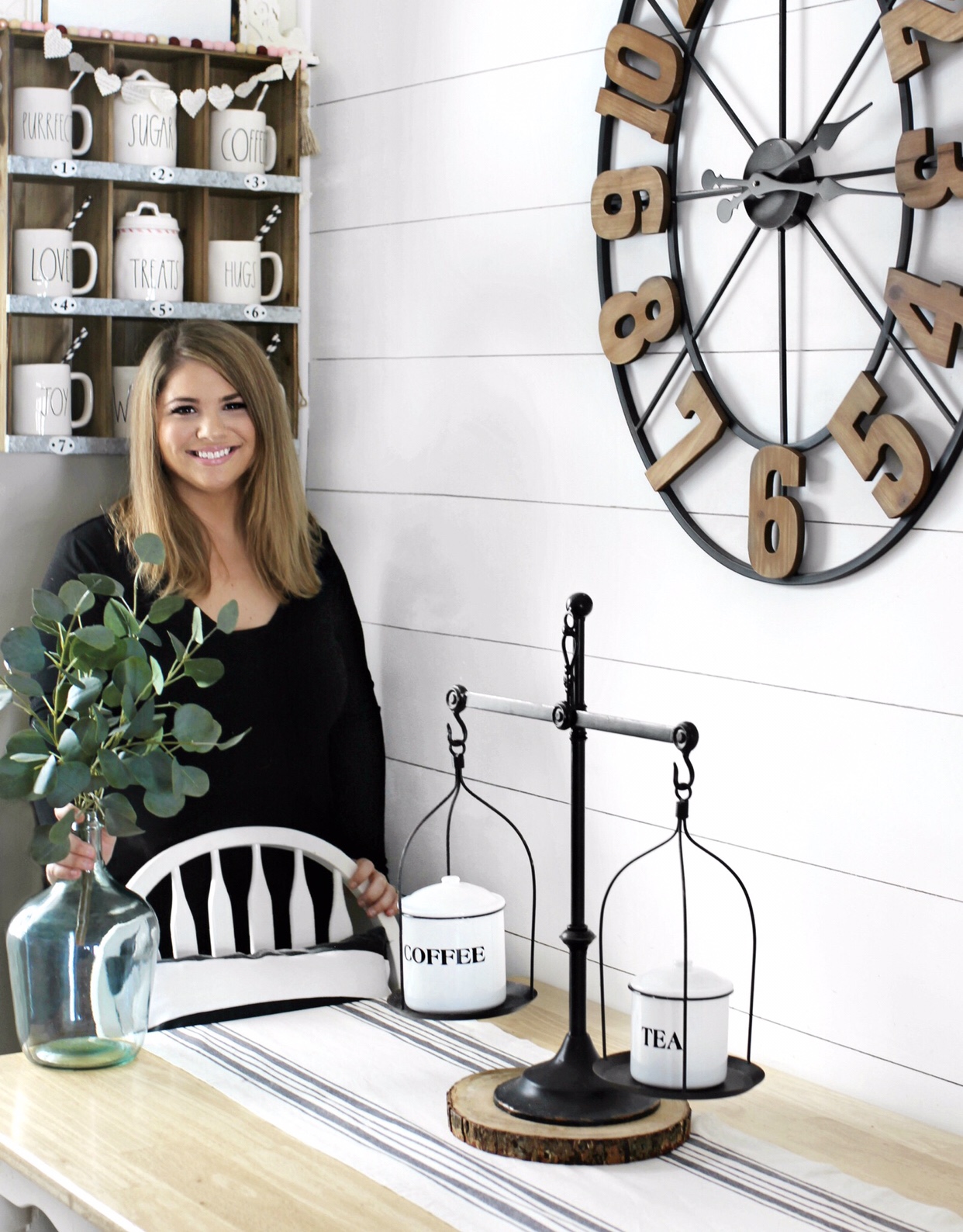 Curated Collections – the dotted bow