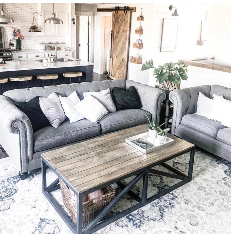 Meet the Home Girls! Fall Home Tour – the dotted bow