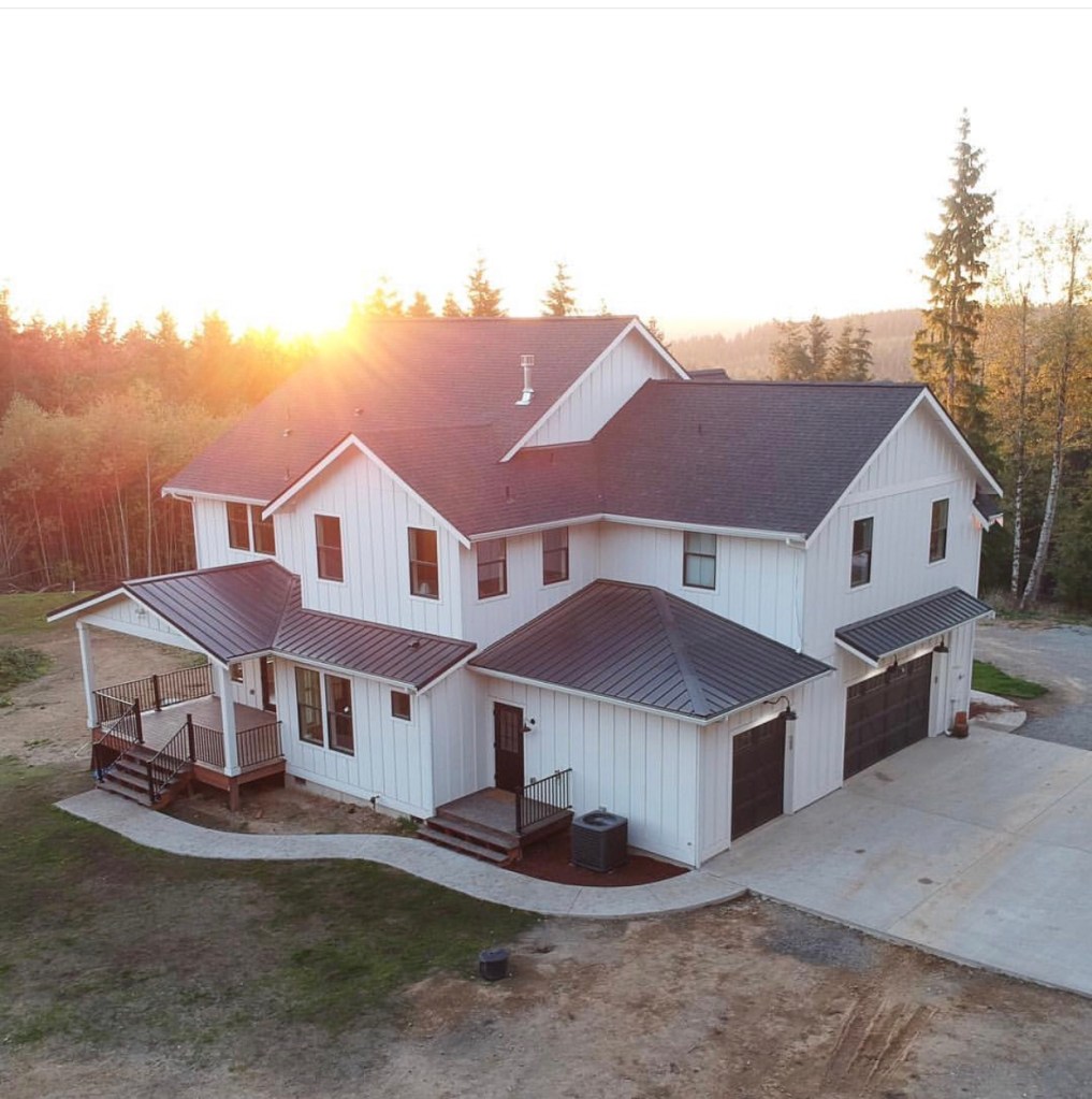 Meet the Home Girls! Fall Home Tour – the dotted bow