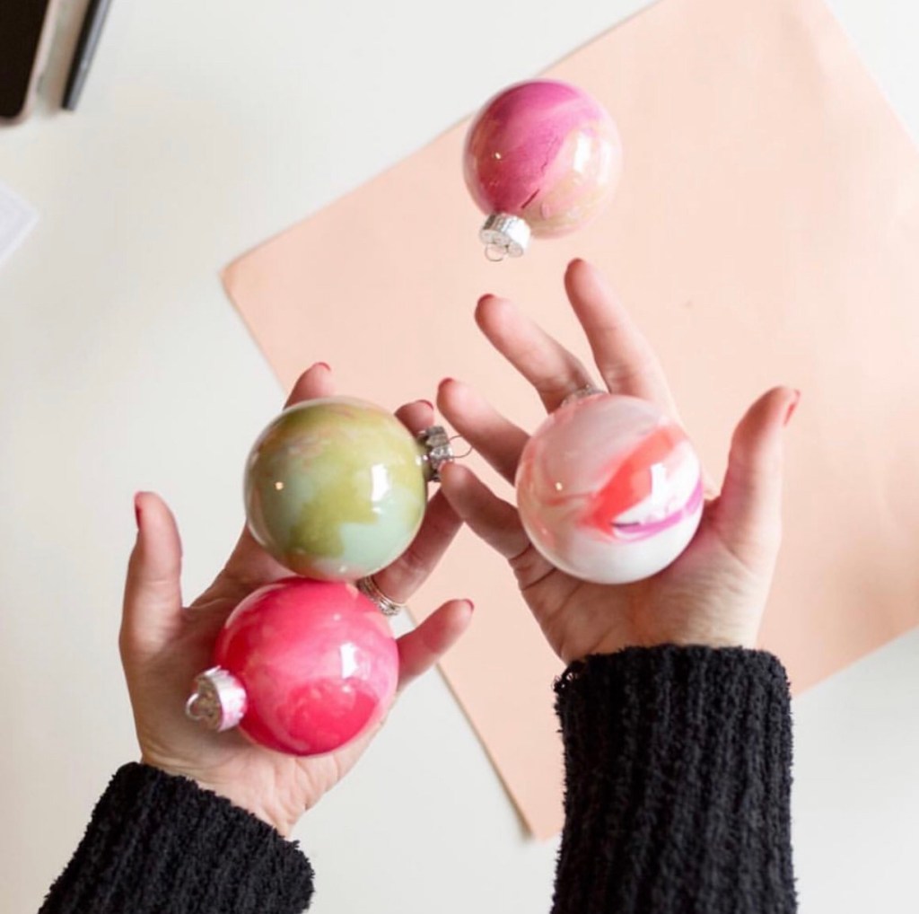 DIY Colorful Glass Ornaments – the dotted bow